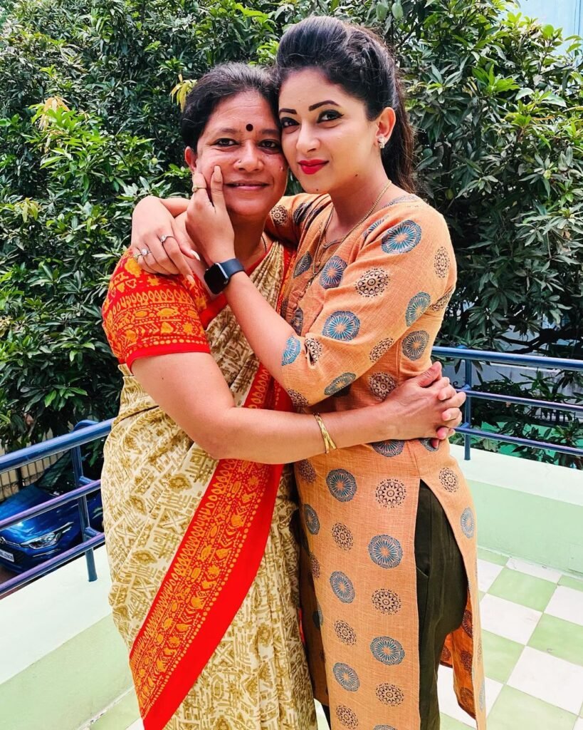 Nindu Noorella savasam serial actress Pallavi gowda photos (7) – Lovely Telugu